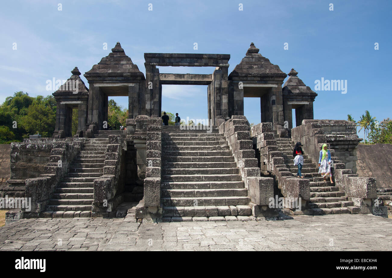 King Boko palace, the glory on a peaceful hill Stock Photo - Alamy