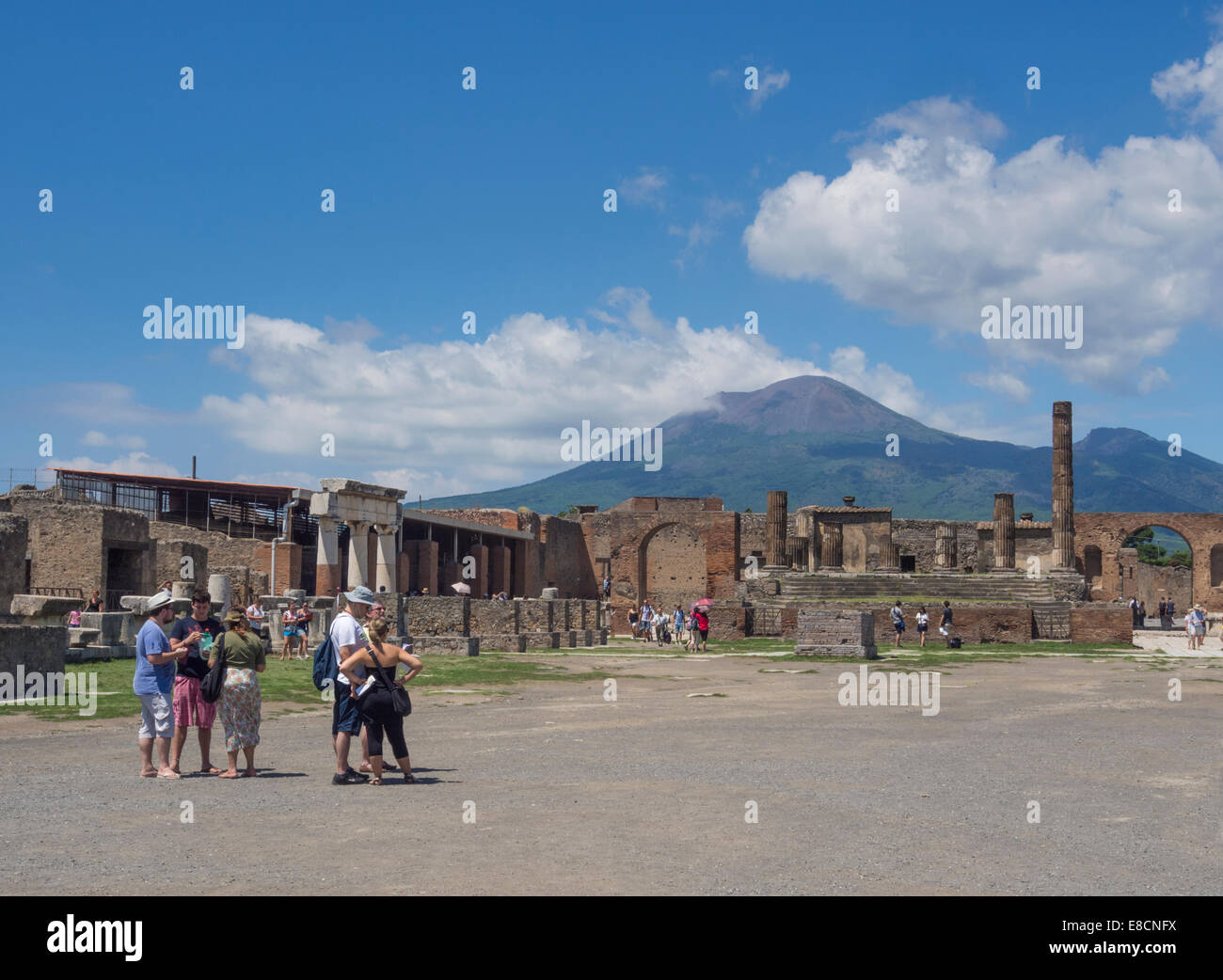 Ruins of Pompeii, Italy with Vesuvius in the background Stock Photo - Alamy