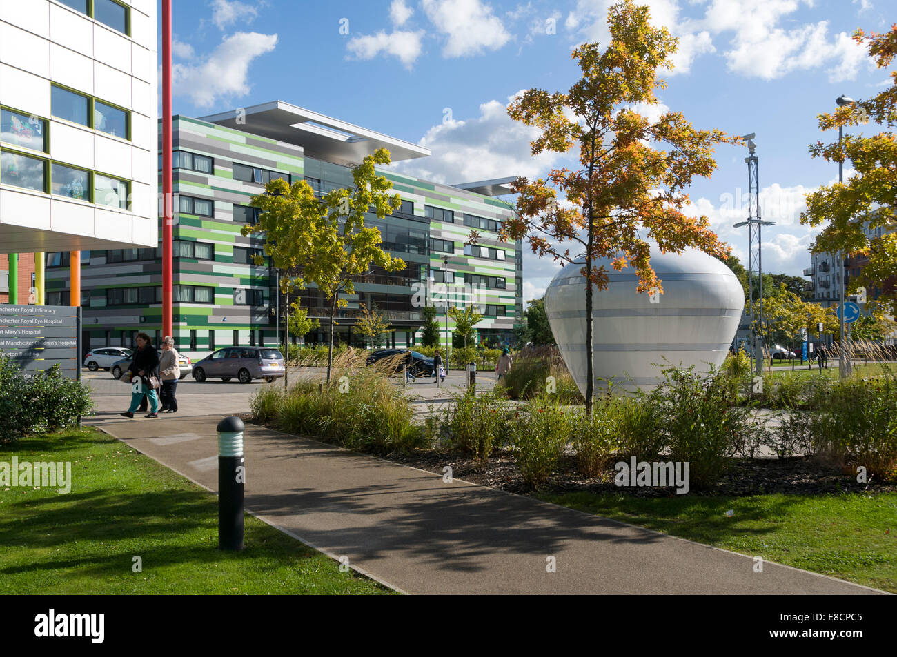 'Anyone Who had A Heart' sculpture, Central Manchester University ...
