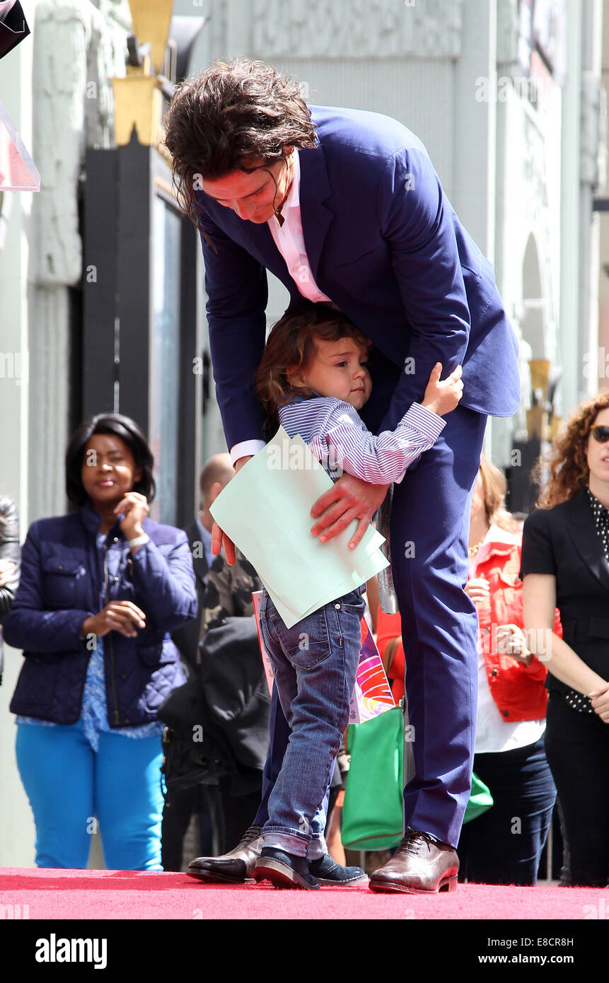 Orlando Bloom honored with a star on the Hollywood Walk of Fame ...
