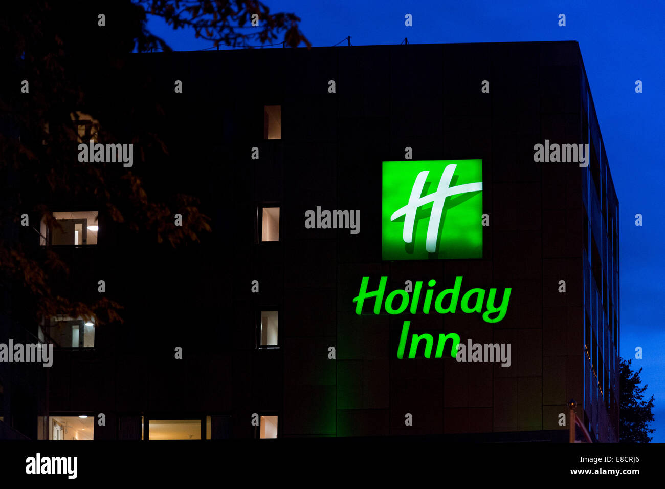 Holiday inn hi-res stock photography and images - Alamy