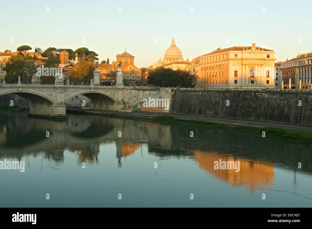 Sunrise in rome hi-res stock photography and images - Alamy