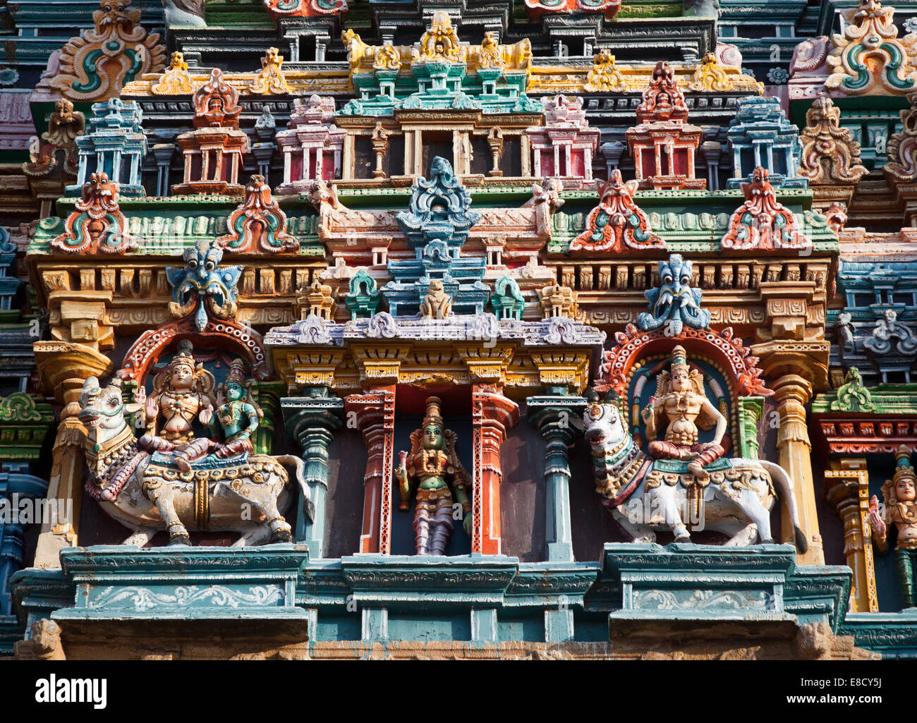 Madurai temple hi-res stock photography and images - Alamy