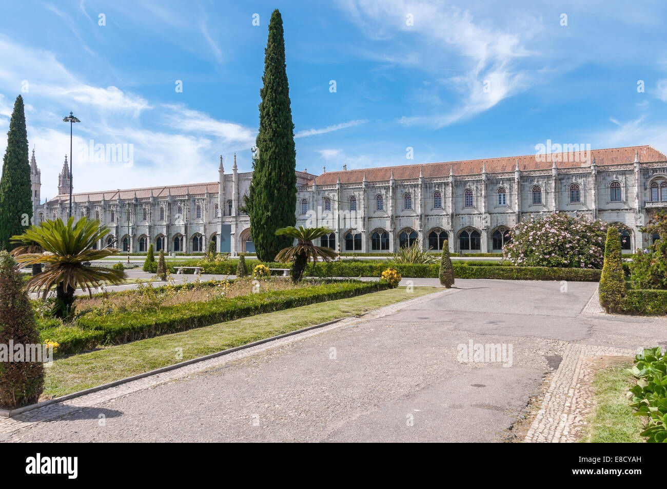 Jeronimos monastery hieronymites located hi-res stock photography and ...