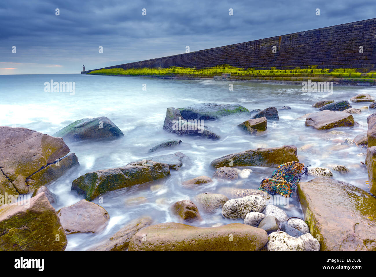 Tynemouth pier hi-res stock photography and images - Alamy