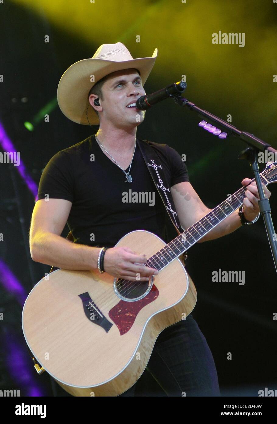 Las Vegas, NV, USA. 5th Oct, 2014. Dustin Lynch in attendance for Route ...