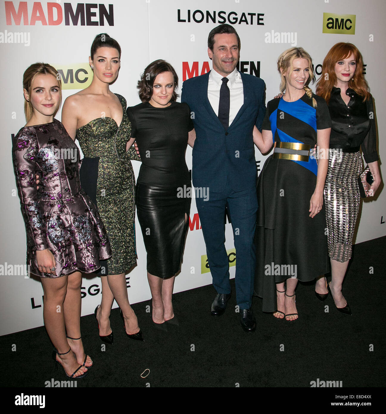 Kiernan shipka and jon hamm hi-res stock photography and images - Alamy