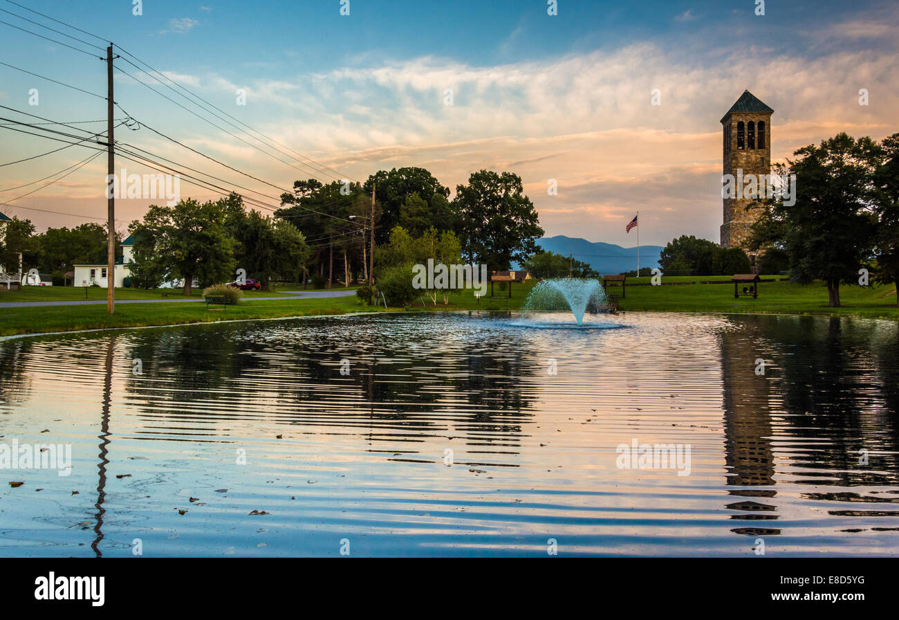 The singing tower and a pond in Carillon Park, Luray, Virginia Stock ...