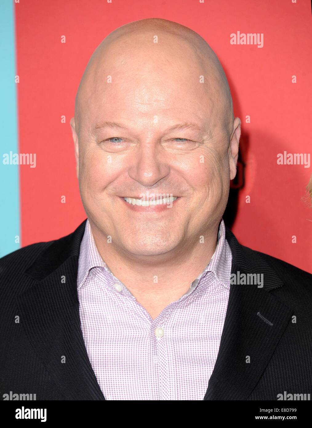 Michael chiklis american horror story hi-res stock photography and ...