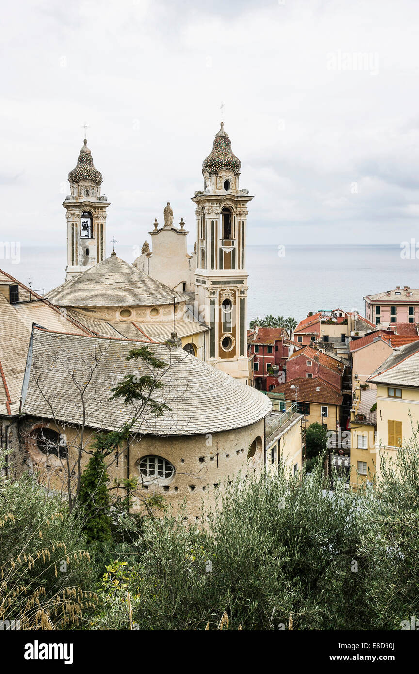 Baroque church of San Matteo, Laigueglia, Riviera di Ponente, Liguria ...