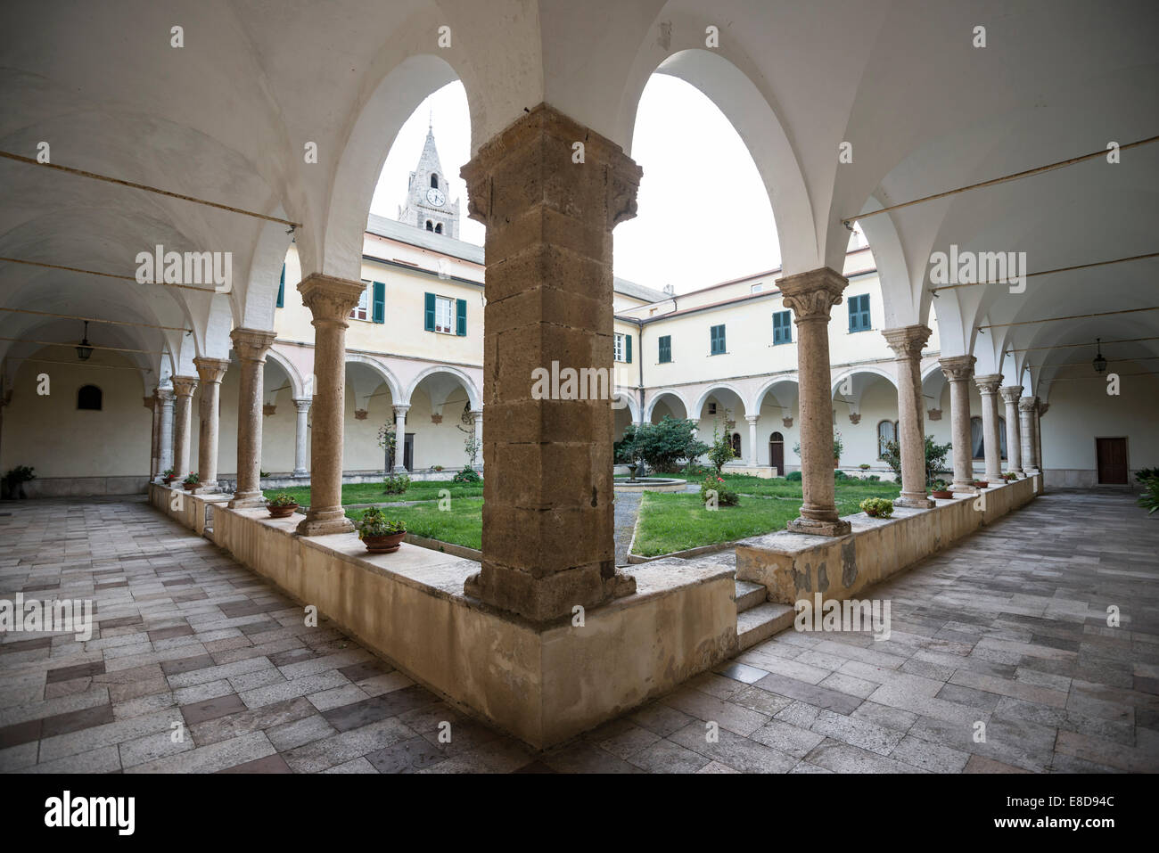 Abbey santa maria hi-res stock photography and images - Alamy