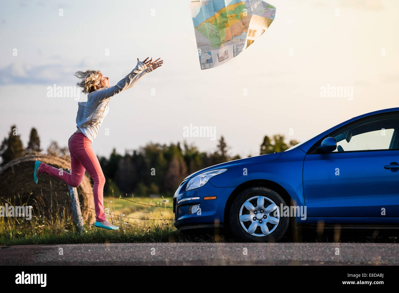 Woman map lost funny not man hi-res stock photography and images - Alamy