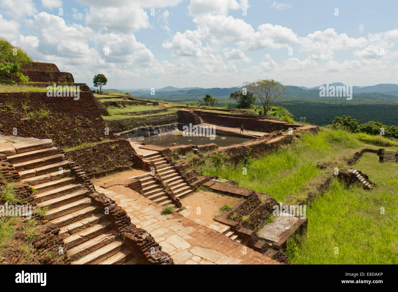Sigiriya lion rock hi-res stock photography and images - Alamy