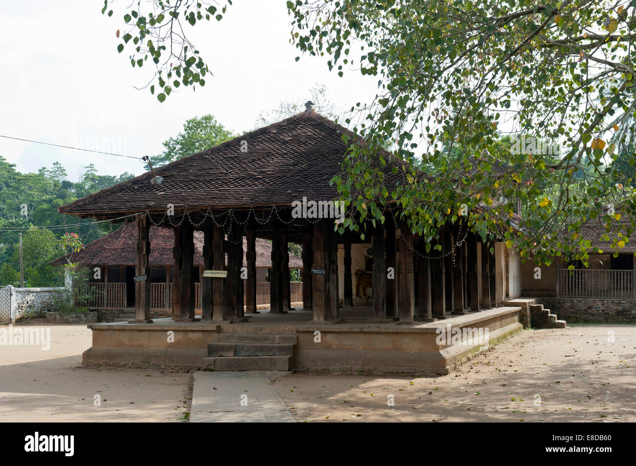 Embekka Devalaya, historical temple with wooden columns, Udunuwara ...