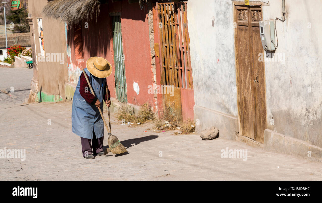 Woman sweeping house hi-res stock photography and images - Alamy