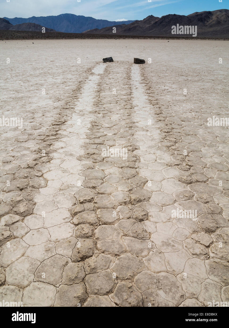 Moving rocks death valley hi-res stock photography and images - Alamy