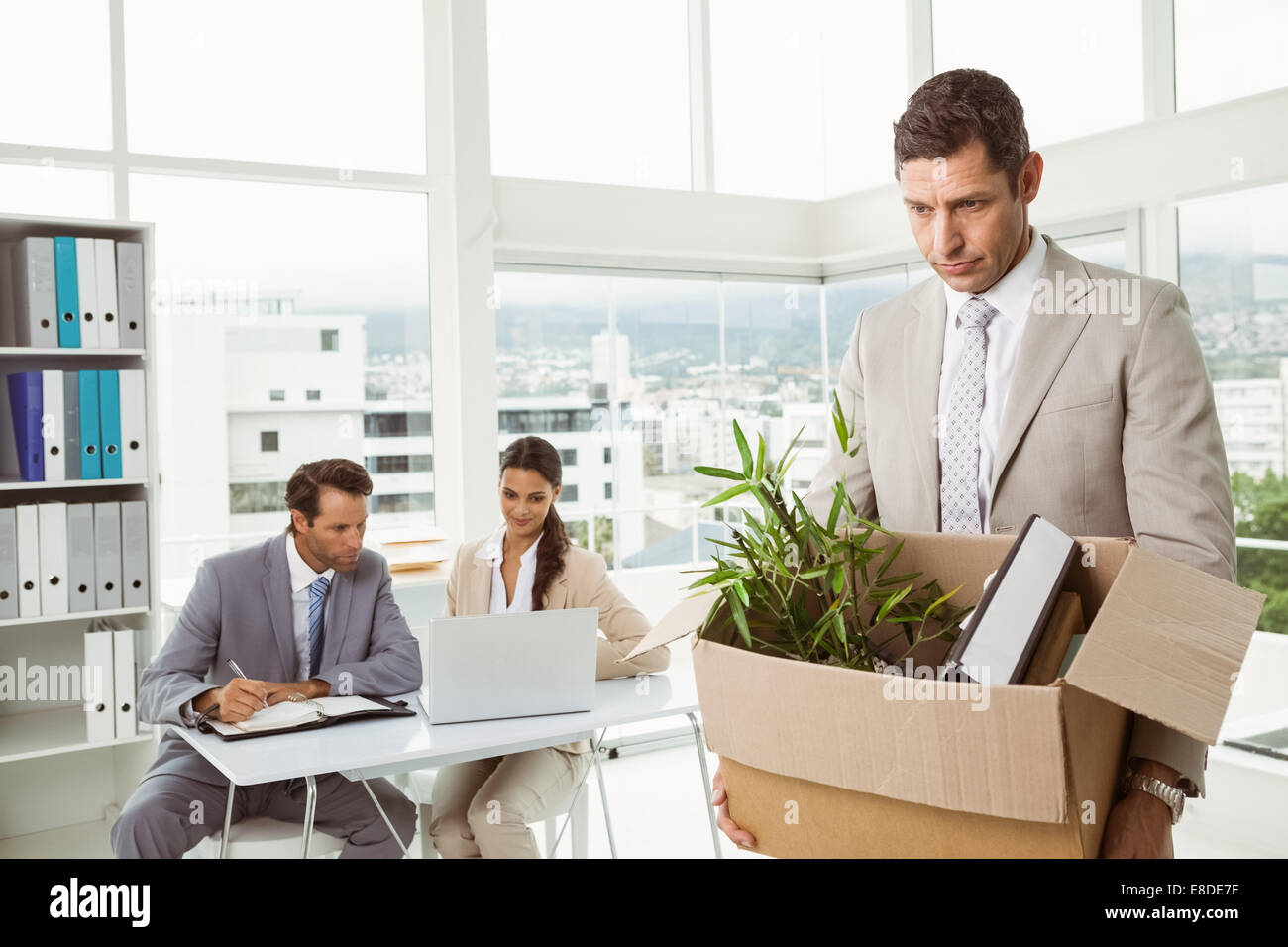 Box desk belongings office hi-res stock photography and images - Alamy