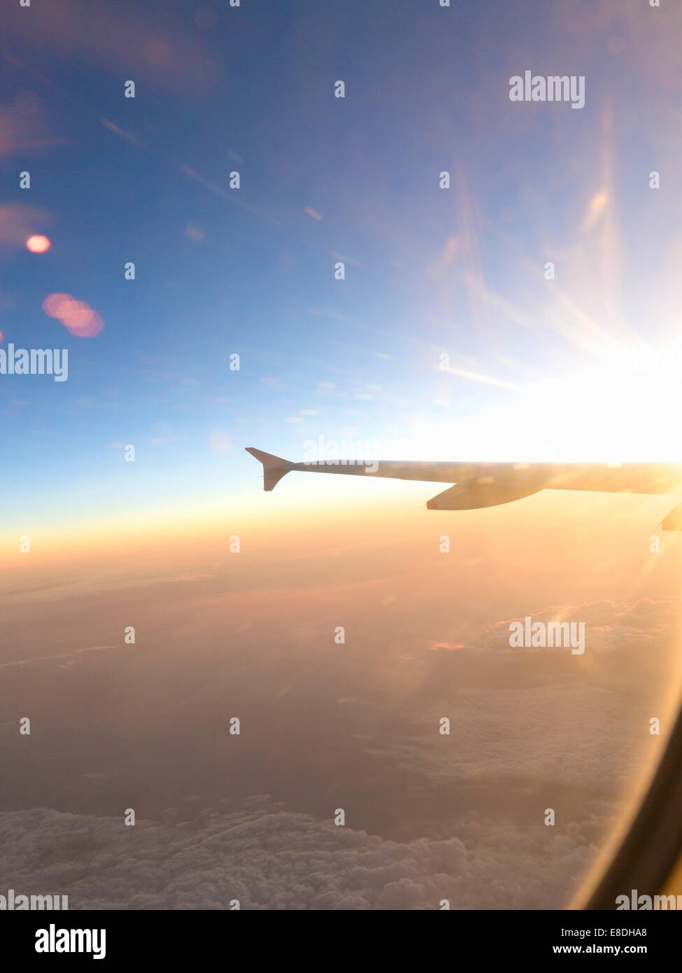 Airplane wing view hi-res stock photography and images - Alamy