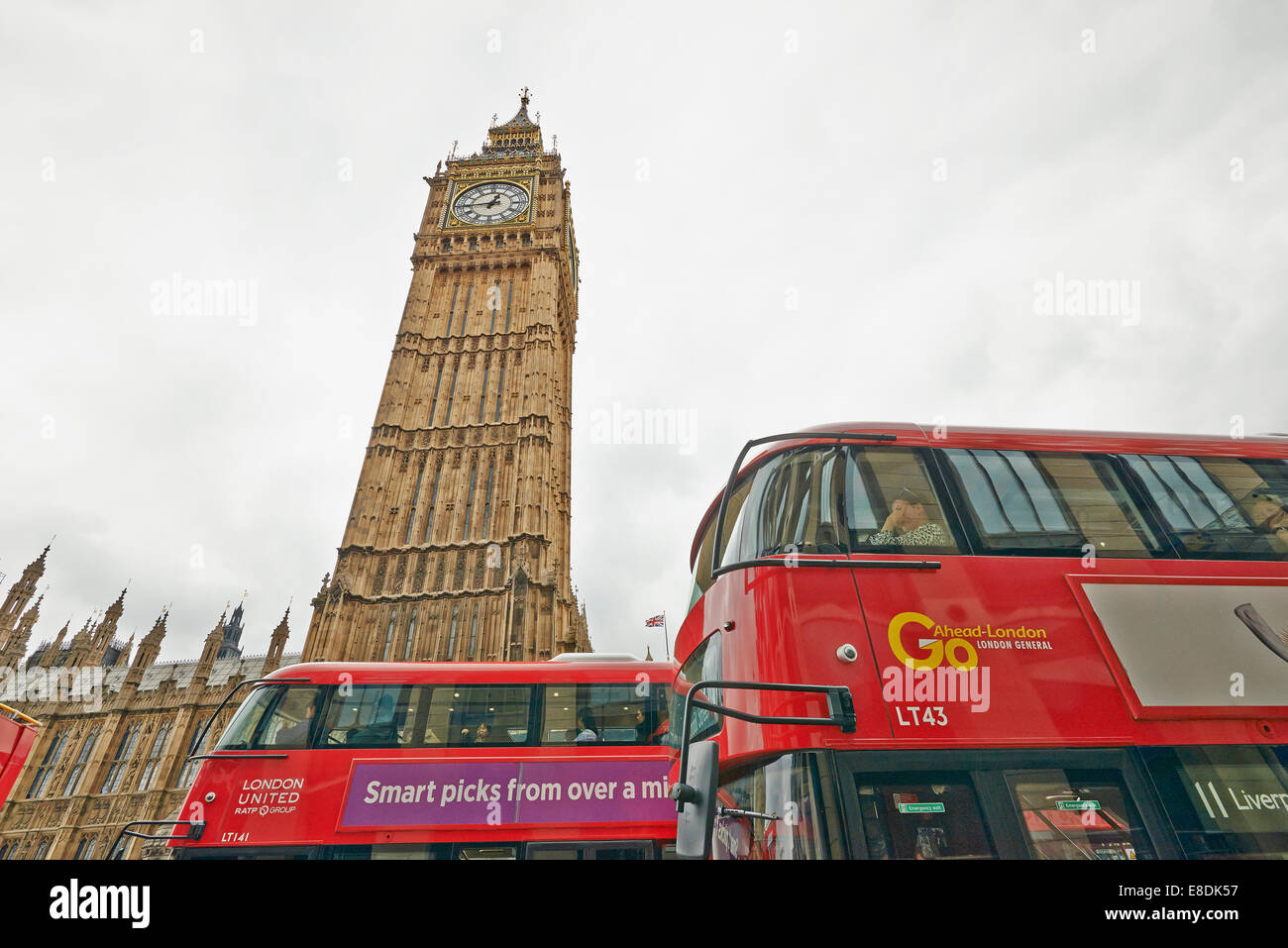 London evening sunset bus hi-res stock photography and images - Alamy