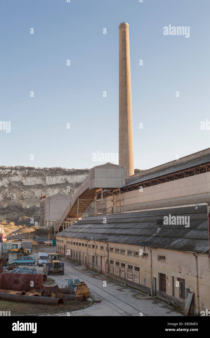 Disused cement works hi-res stock photography and images - Alamy