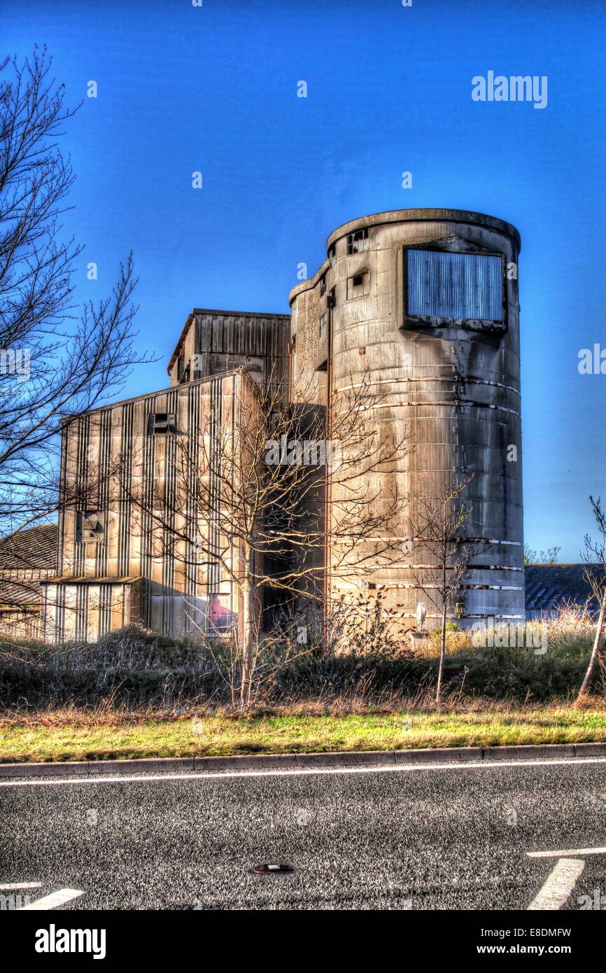 Disused cement works hi-res stock photography and images - Alamy