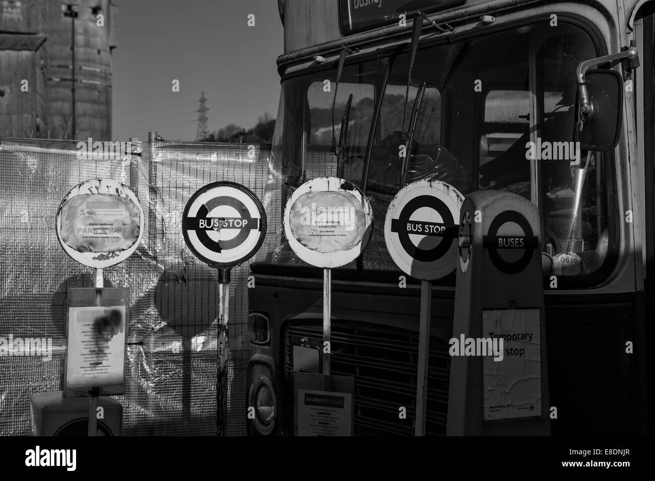 Bus stop uk london Black and White Stock Photos & Images - Alamy
