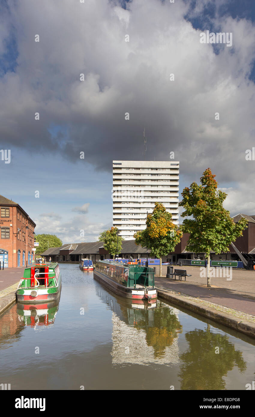 Coventry canal basin hi-res stock photography and images - Alamy