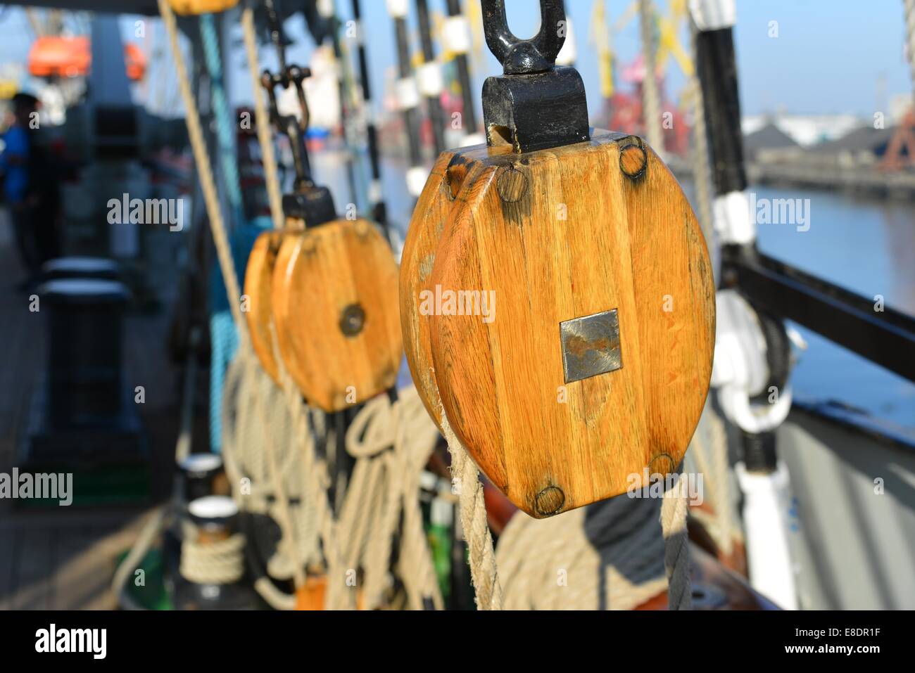 Rigging of an old sailing vessel Stock Photo - Alamy