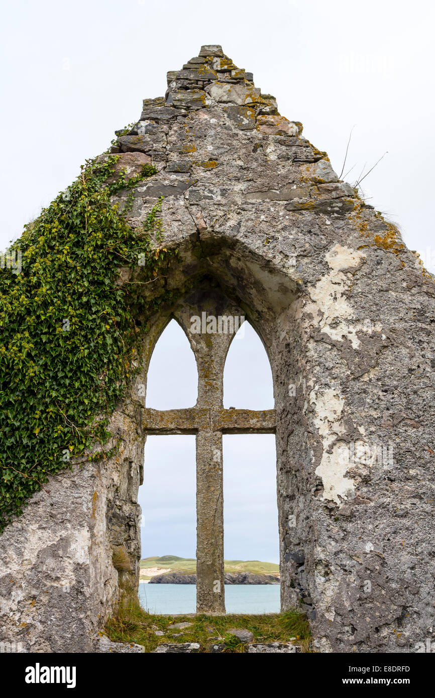 Old church of scotland hi-res stock photography and images - Alamy