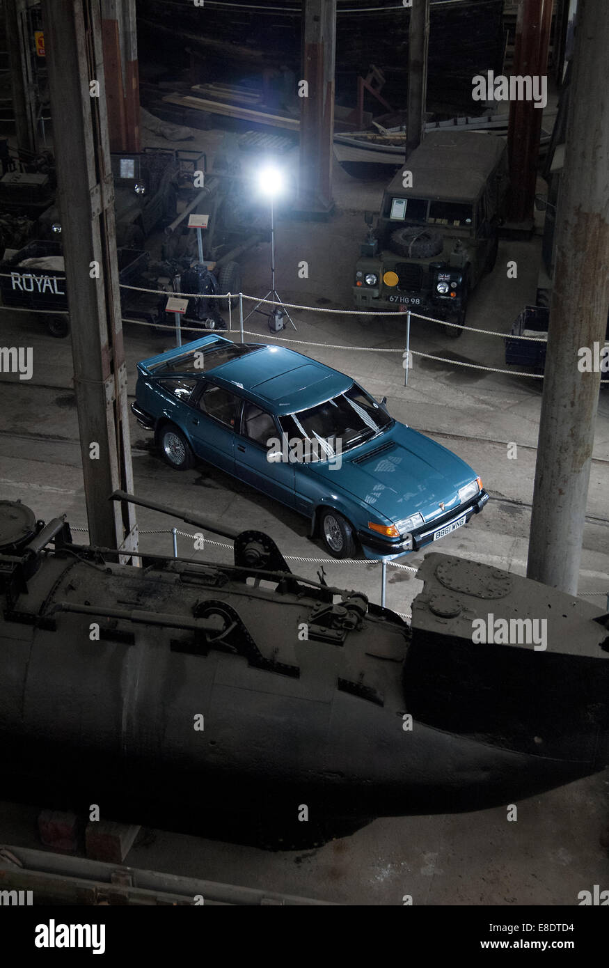 Rover sd1 engine hi-res stock photography and images - Alamy