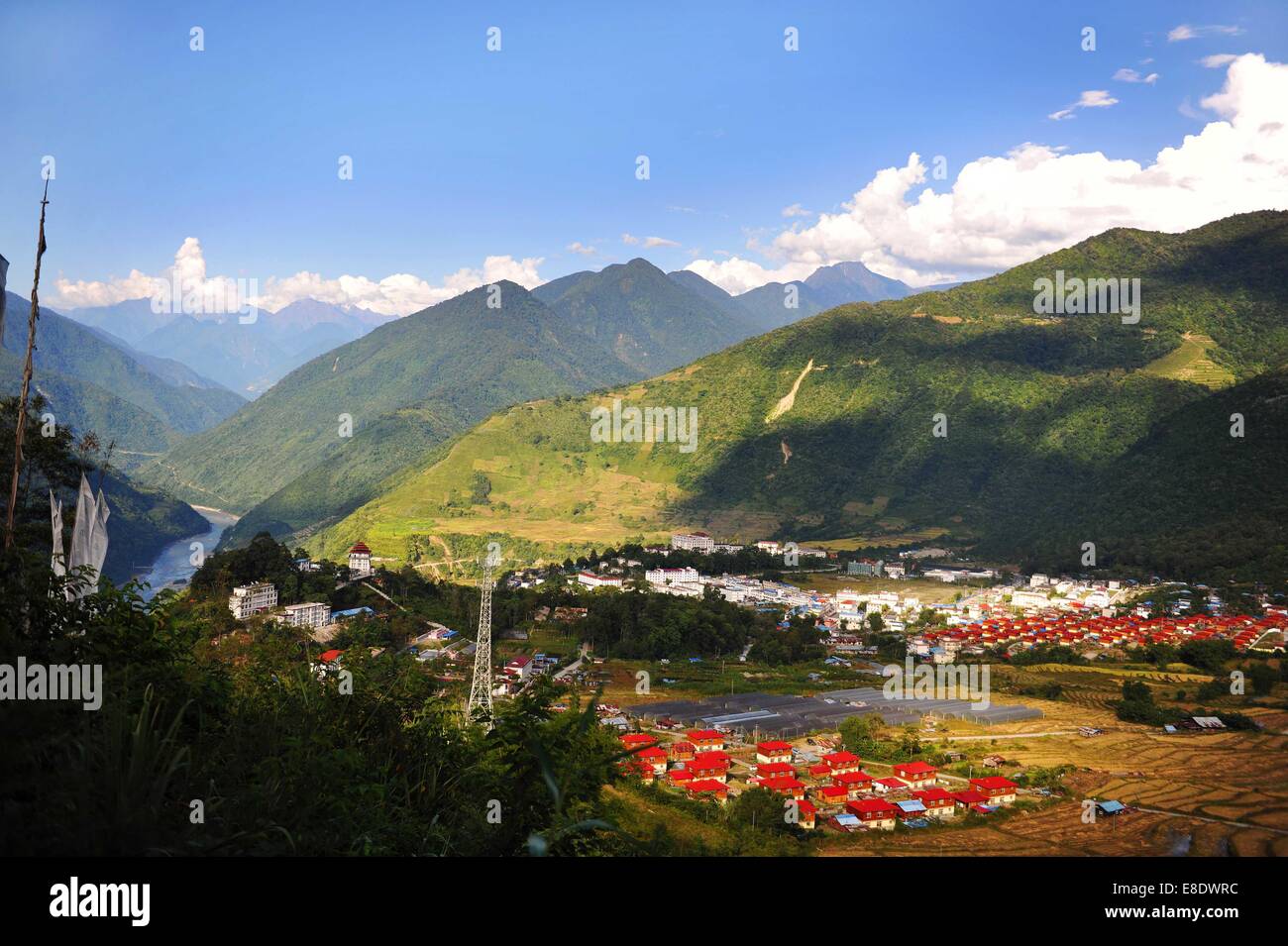 Medog tibet High Resolution Stock Photography and Images - Alamy
