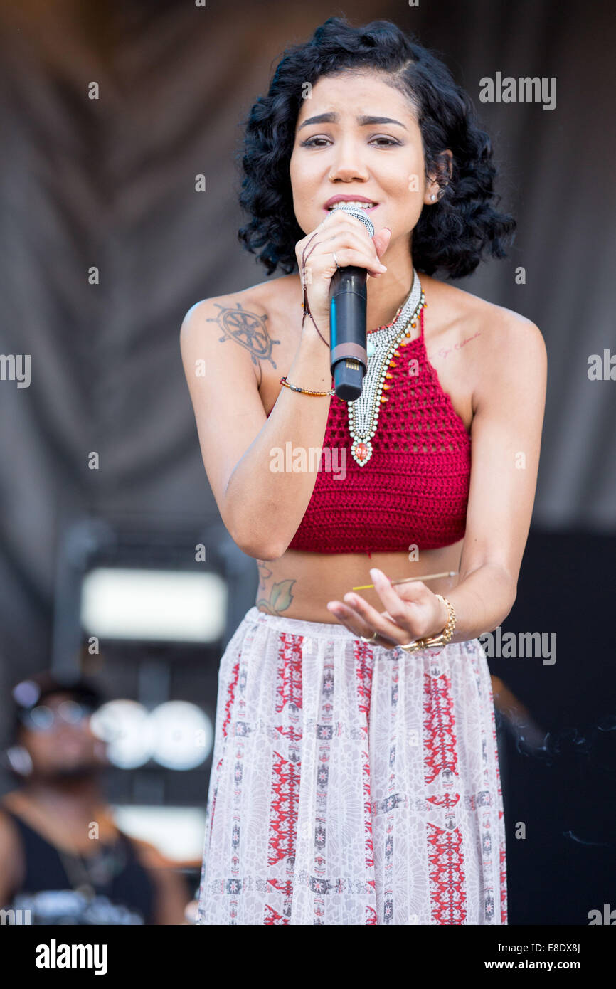 Austin, Texas, USA. 5th Oct, 2014. Singer JHENE AIKO performs live at ...