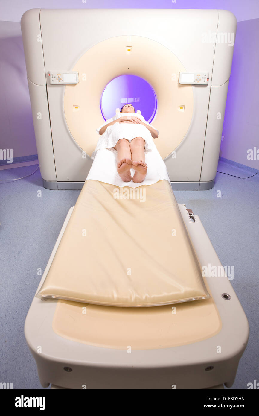 Brain ct scan patient hi-res stock photography and images - Alamy