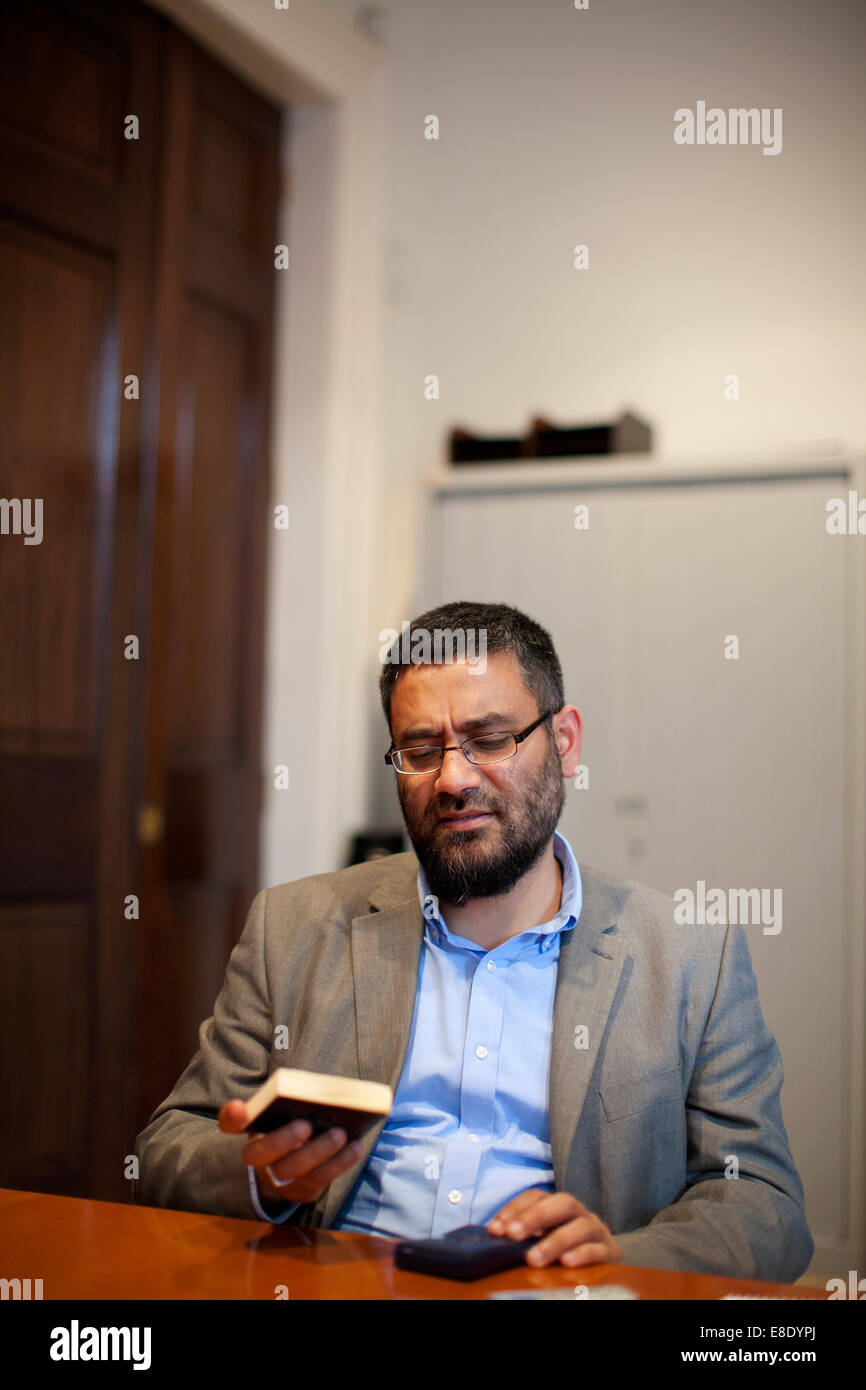 Usama hasan hi-res stock photography and images - Alamy