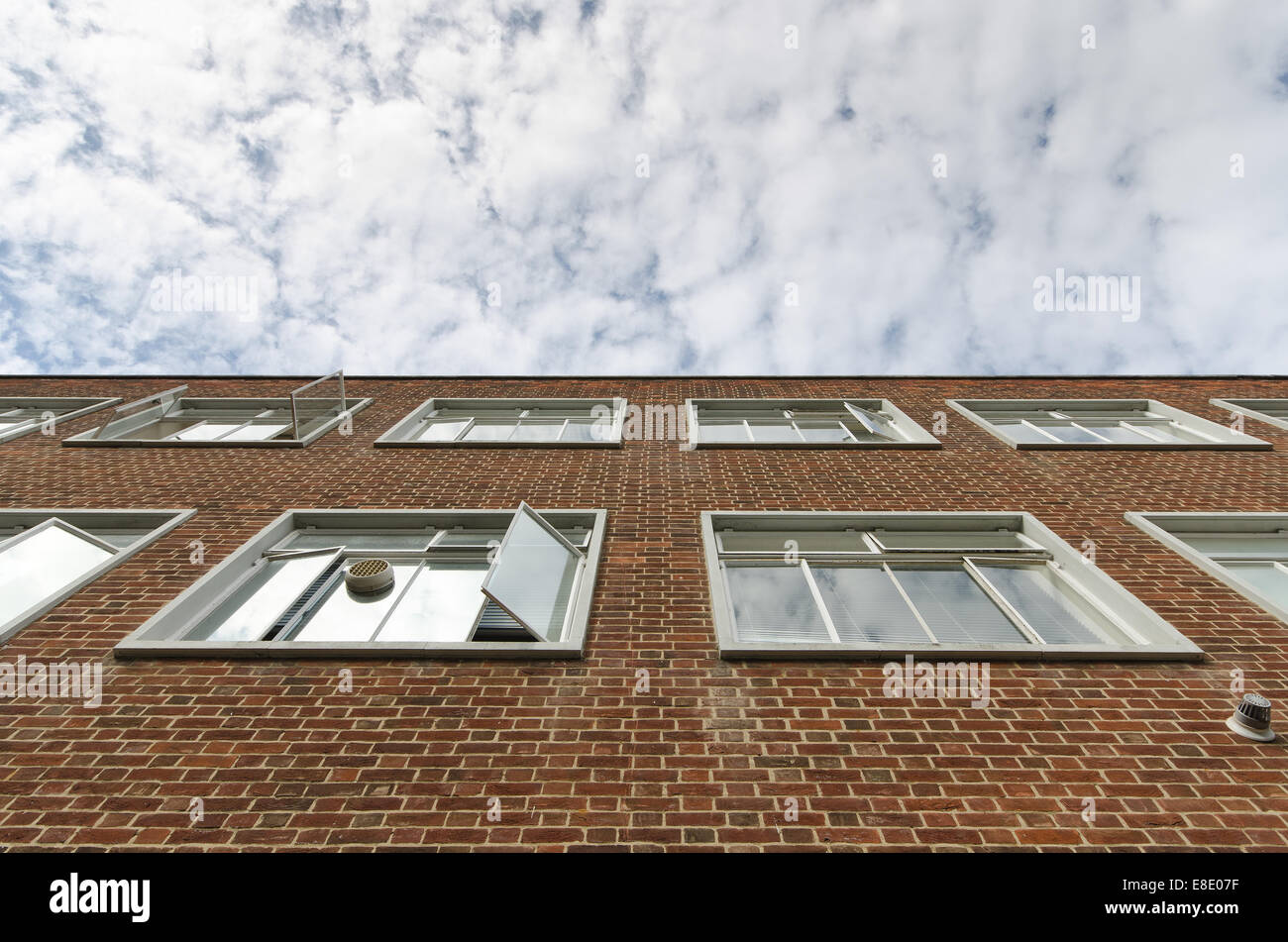 Optical illusions face hi-res stock photography and images - Alamy