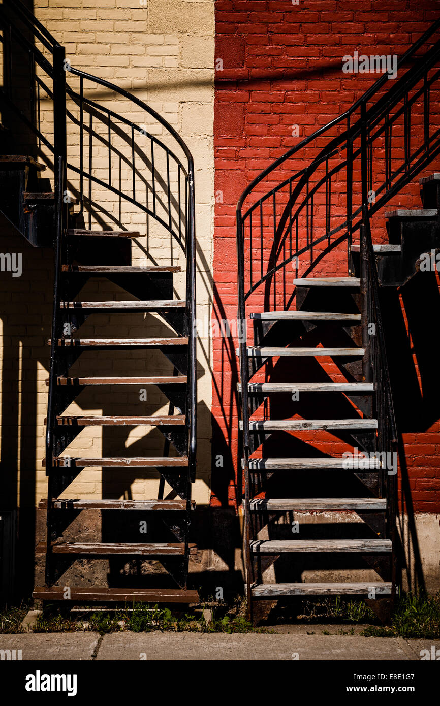 Staircases hi-res stock photography and images - Alamy