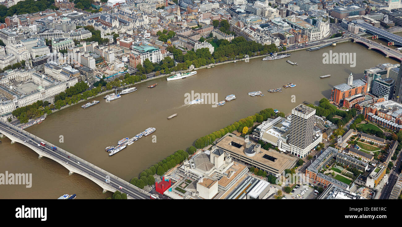 Central london from left to right hi-res stock photography and images ...