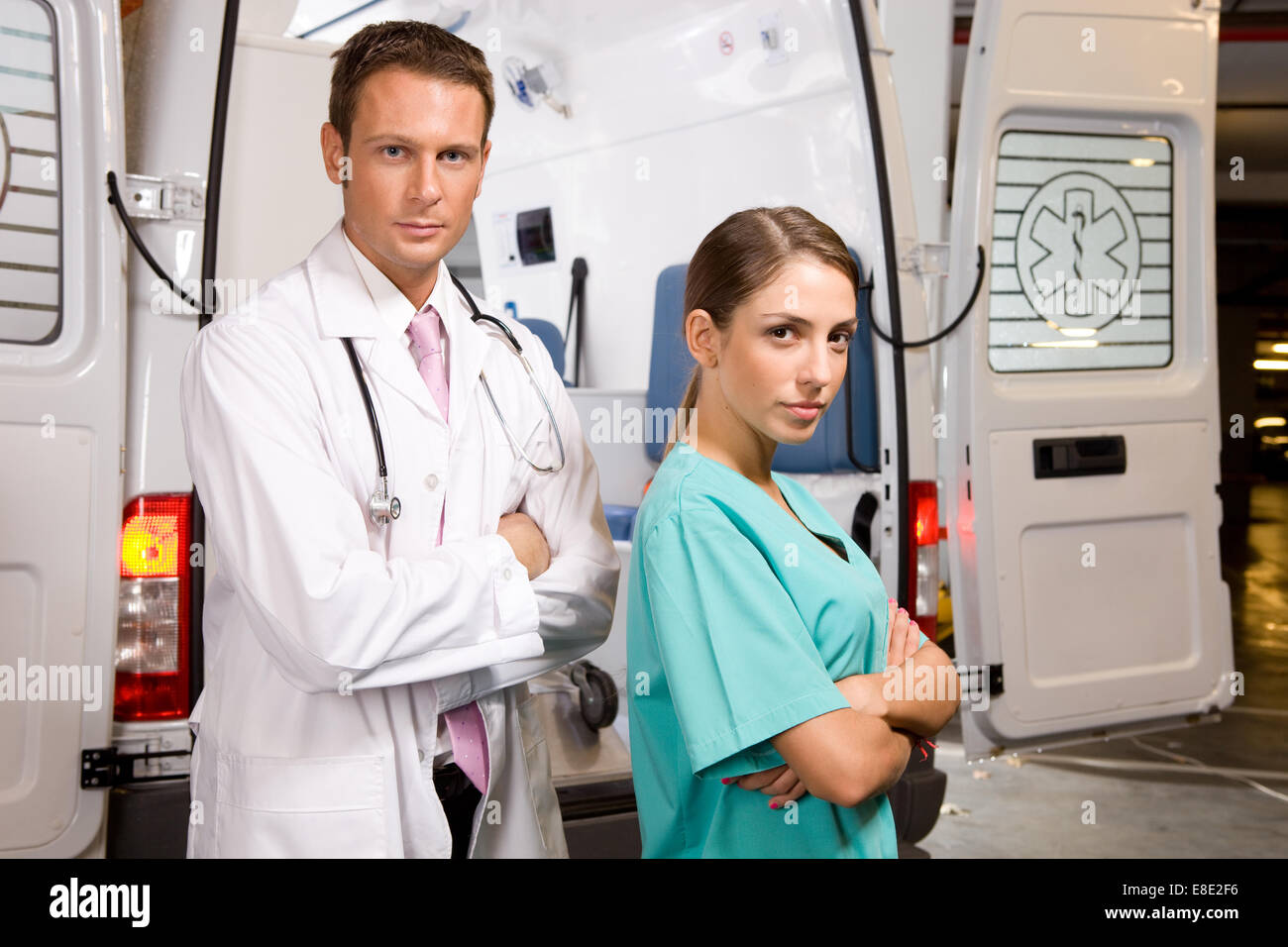 Woman stretcher ambulance uk hi-res stock photography and images - Alamy