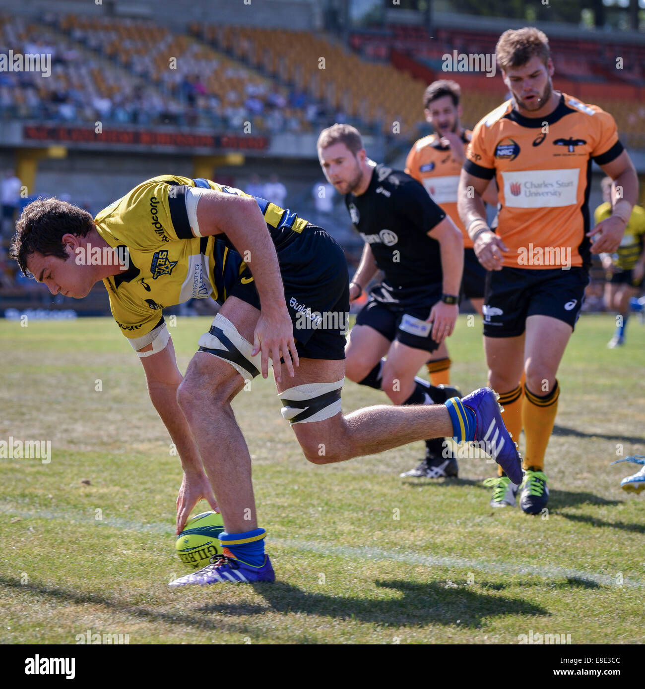 Sydney, Australia. 06th Oct, 2014. SSydney Stars Sam Quinn goes in for ...