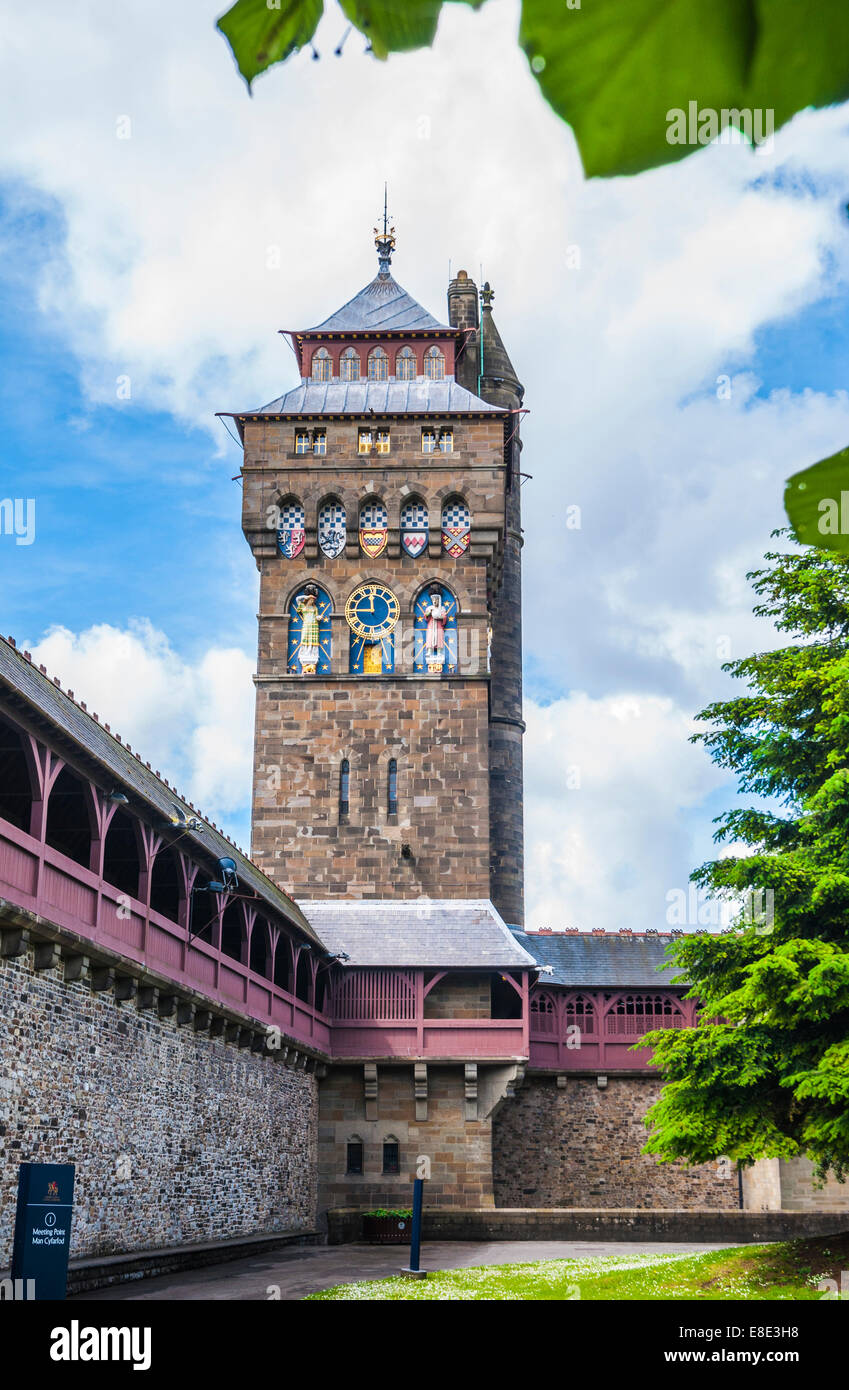 Cardiff Castle(Castell Caerdydd) Cardiff, Wales PHILLIP ROBERTS Stock ...