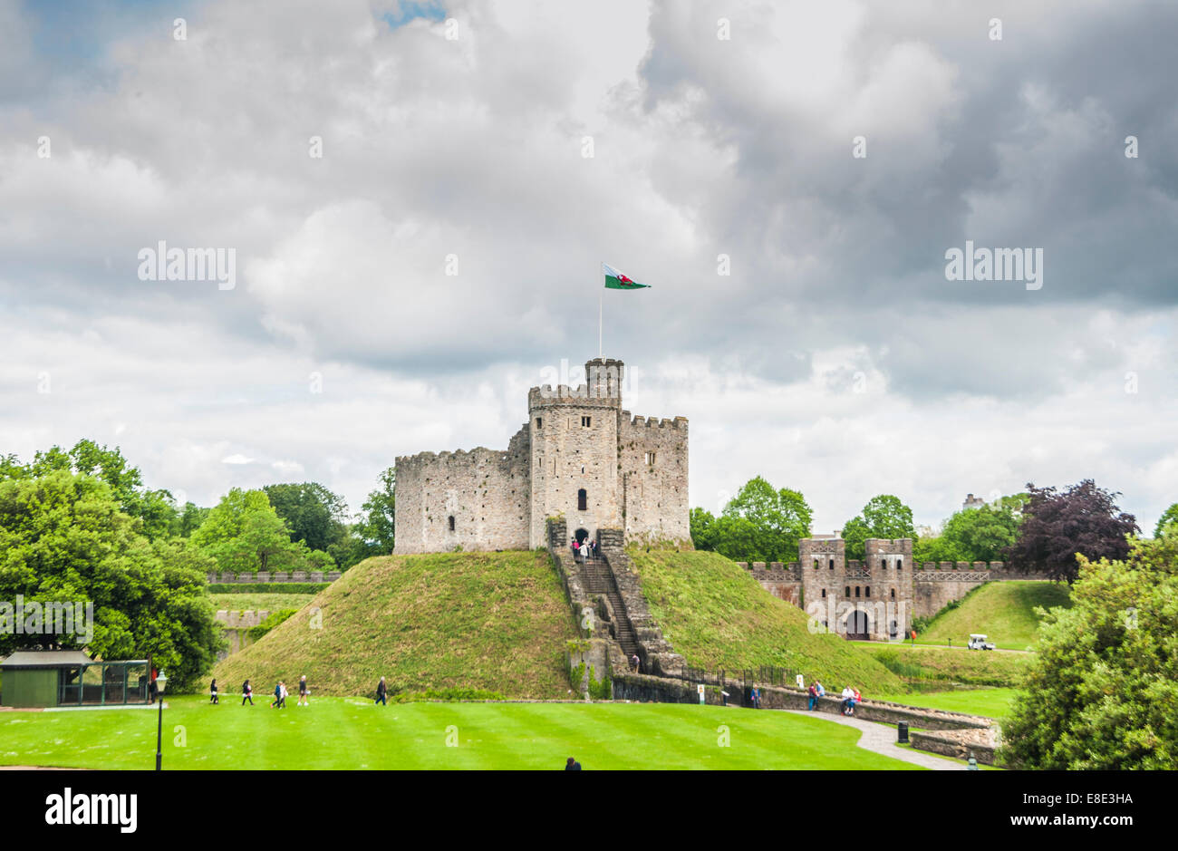 Cardiff Castle(Castell Caerdydd) Cardiff, Wales PHILLIP ROBERTS Stock ...