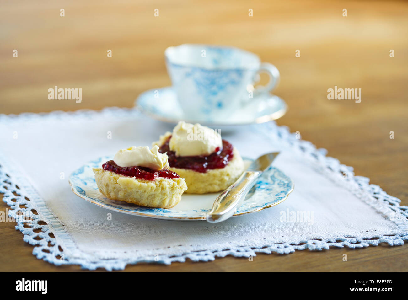 Cream tea hi-res stock photography and images - Alamy