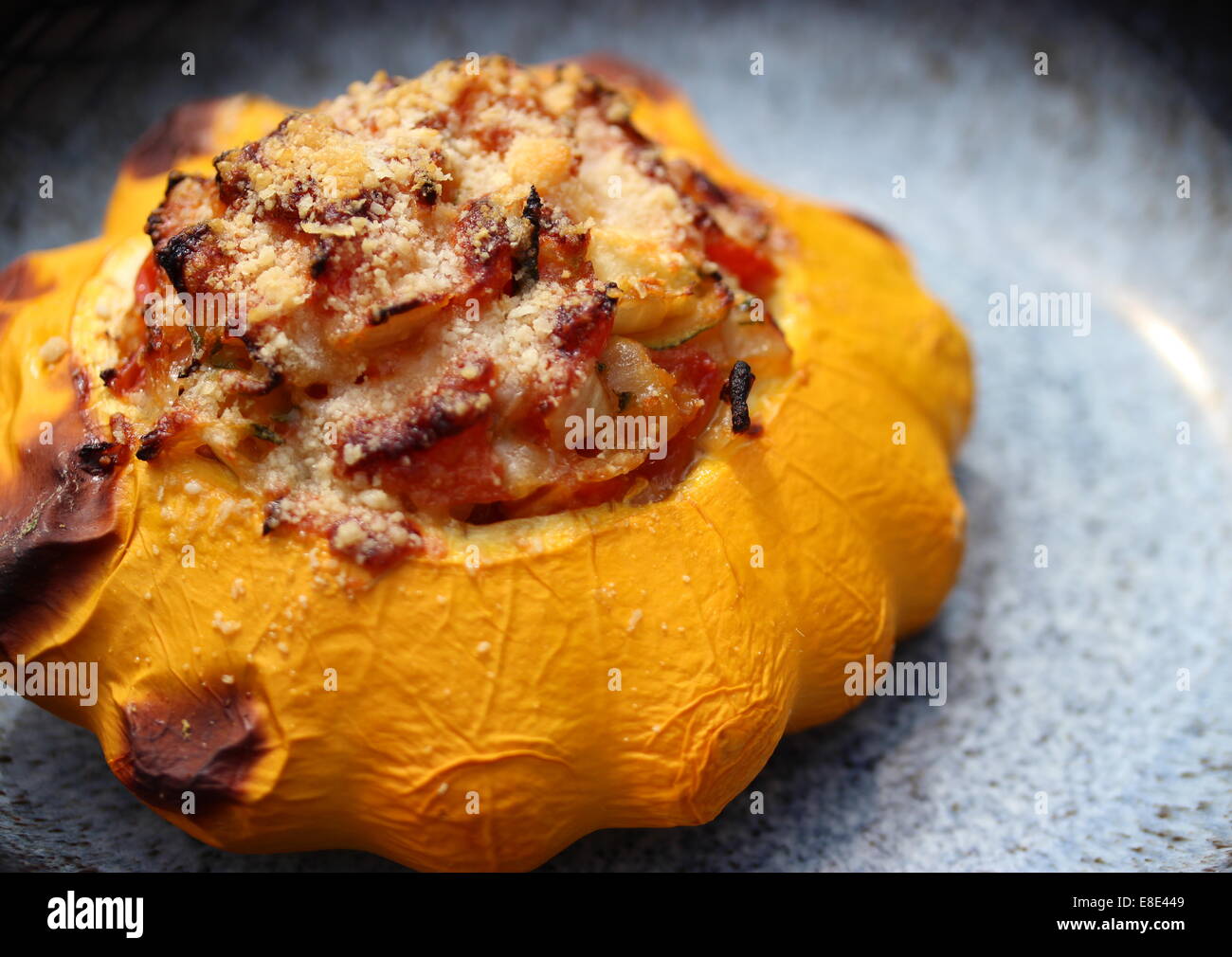 Pattipan squash hi-res stock photography and images - Alamy