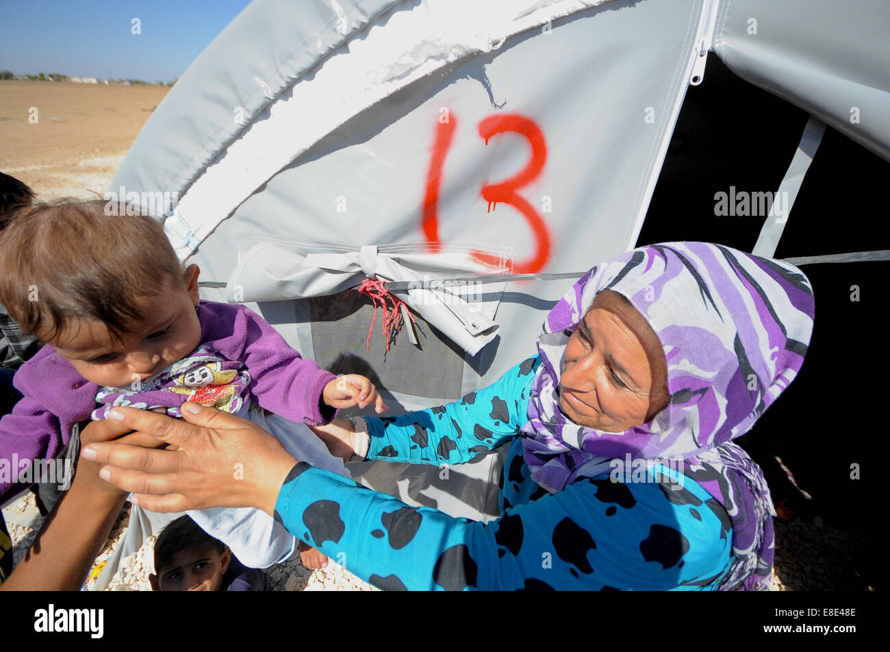 Suruc, Turkey. 6th Oct, 2014. Turkey is struggling to cope with the ...