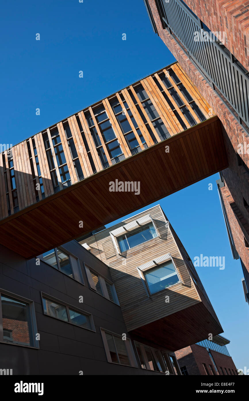 Colleges crossing hi-res stock photography and images - Alamy