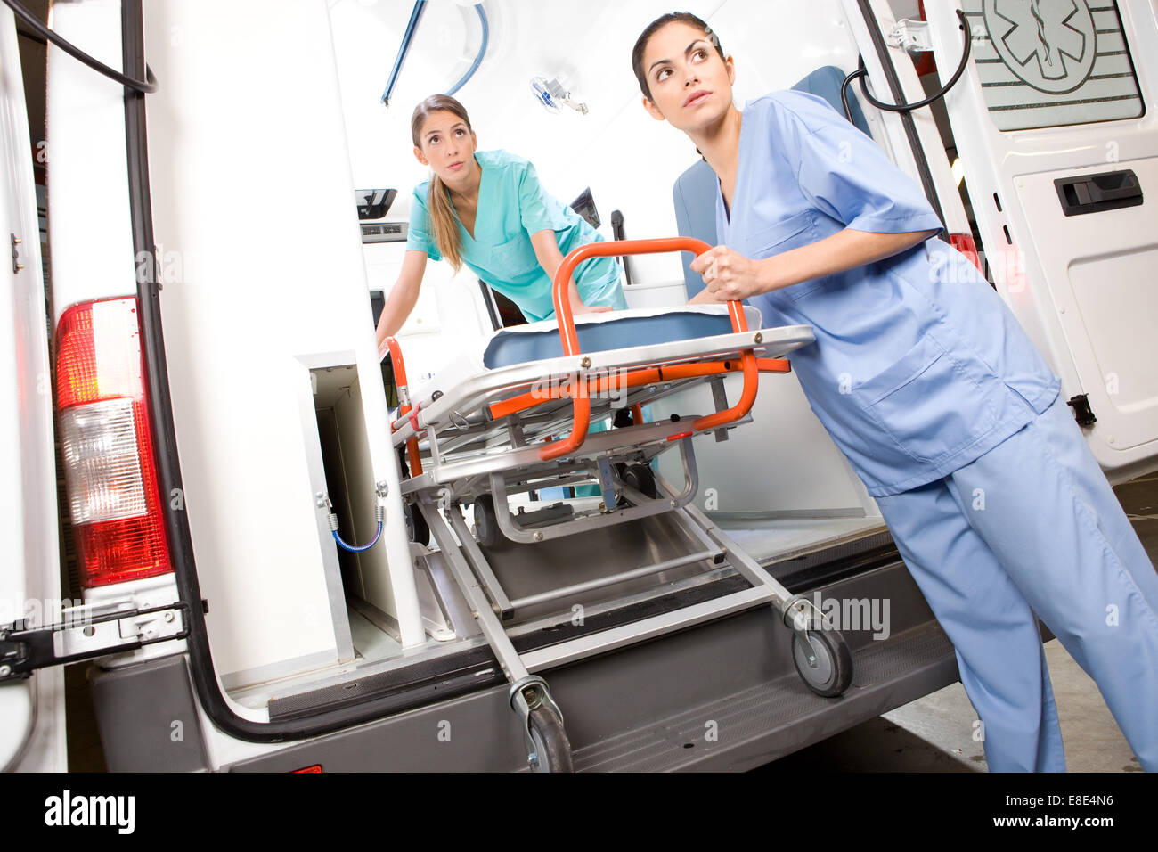 Paramedics Stretcher Uk Stock Photos & Paramedics Stretcher Uk Stock ...