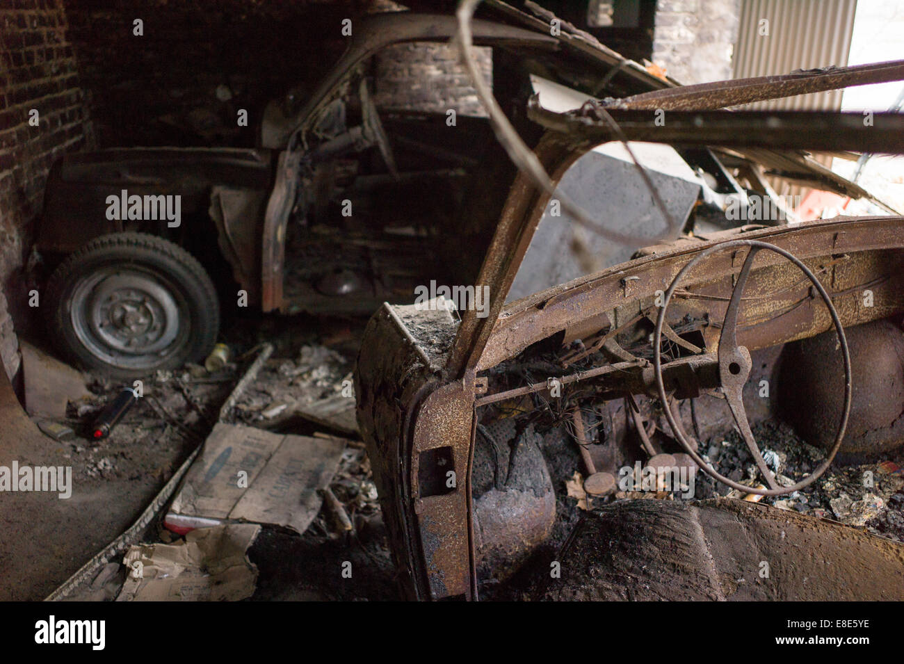 Berlin, Germany, burned-out car in a garage in Prenzlauer Berg Stock ...