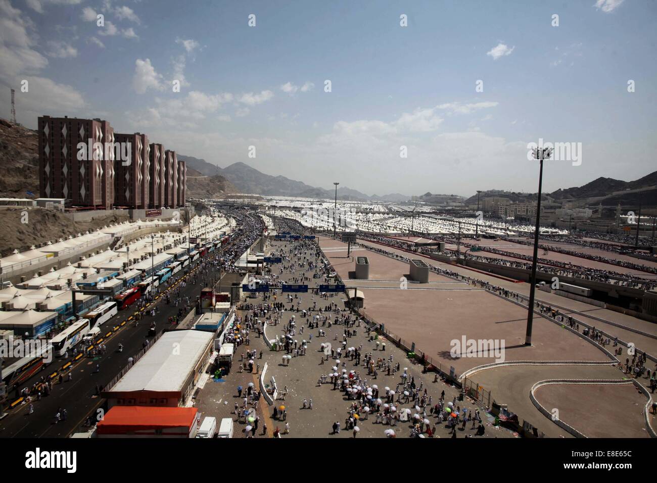 Jamarat stones hi-res stock photography and images - Alamy