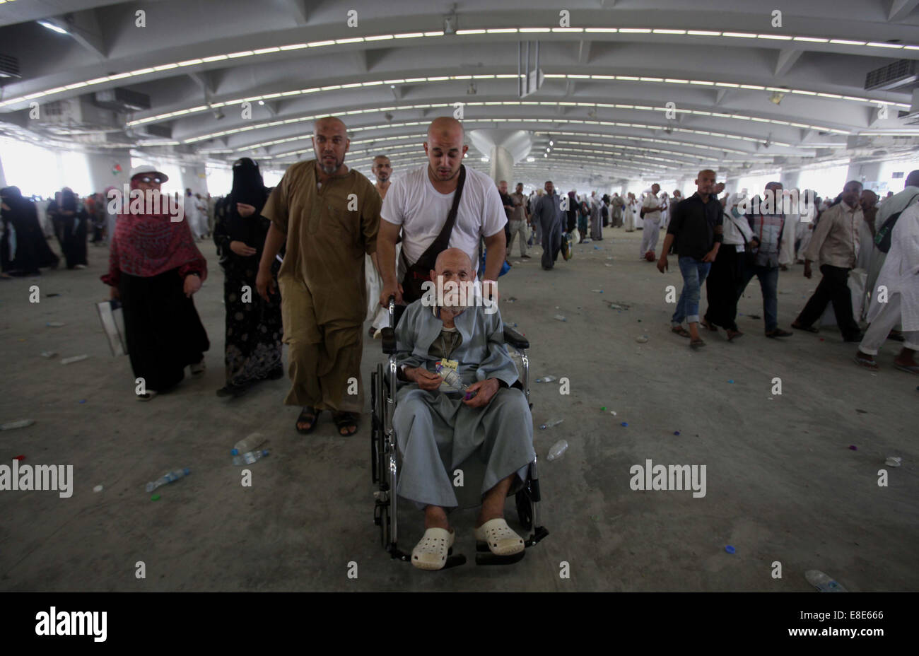 Jamarat stones hi-res stock photography and images - Alamy