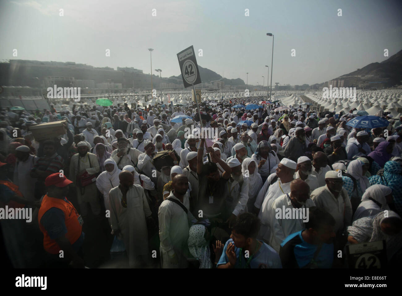 Jamarat stones hi-res stock photography and images - Alamy